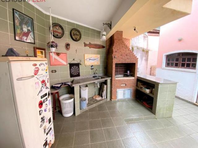 SOBRADO ISOLADA NO CANTO DO FORTE JARDIM MATILDE 3 SUÍTES, ESPAÇO GOURMET COM CHURRASQUEIRA, EDÍCU
