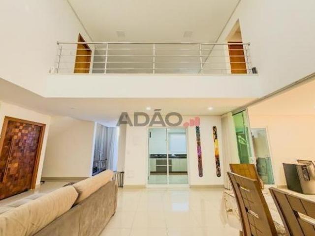 Sobrado Jardim Veneza Sobrado com 3 Quarto s por R$ 1380000.00 no setor Residencial Condomínio Jard