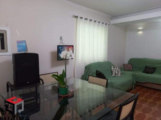 Sobrado Jardim da Glória, 4 dormitórios, 2 salas, cozinha e sala de almoço, quintal com churrasqueir