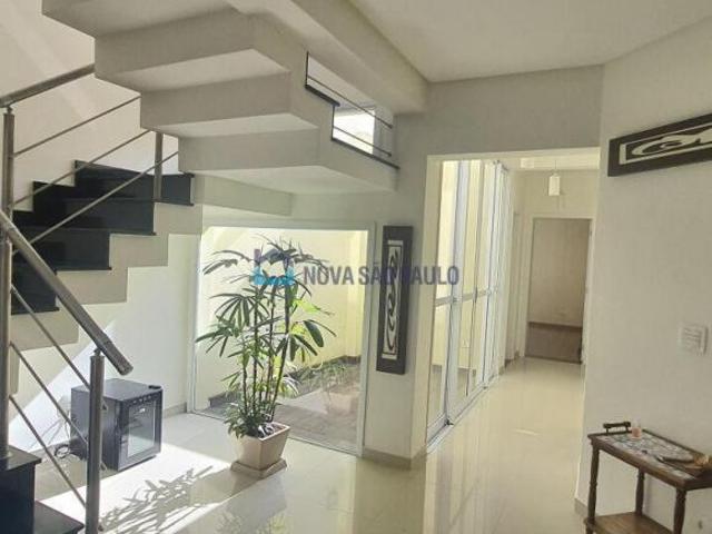 Sobrado Jardim da Saúde com 4 dormitórios, 2 suítes e 5 vagas