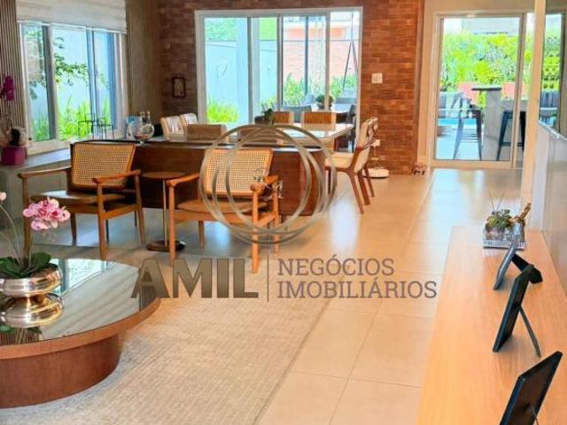 Sobrado Jardim do Golfe 334m²A/C, 450M²A/T, 4 Quartos, 3 Suítes, Piscina, Área Gourmet, Escritório