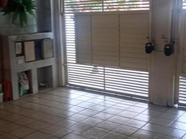 Sobrado Jardim Ester com três dormitórios