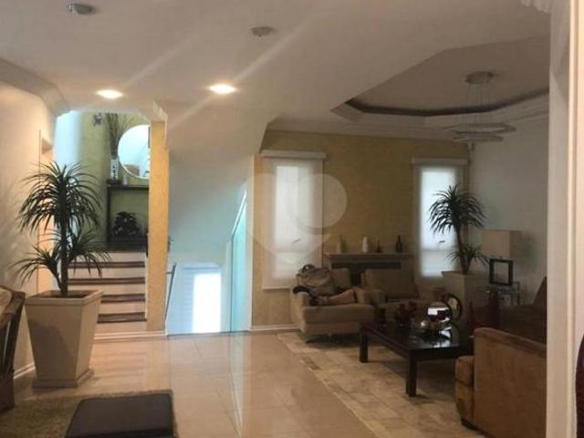 Sobrado Jardim França 382m2, 4 suítes, 5 vagas, piscina, churrasqueira