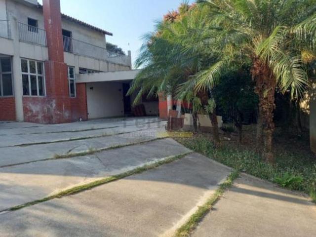 SOBRADO JARDIM GUAPIRA