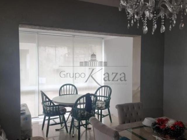 Sobrado Jardim Guimarães 4 Suítes 380m²