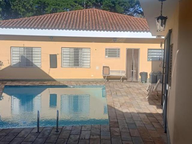 Sobrado Jardim Peri Peri com piscina seis vagas quatro dormitórios