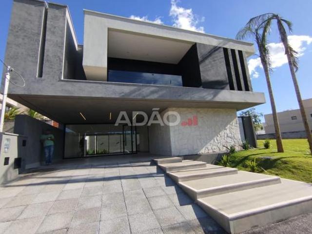 SOBRADO JARDINS CAPRI 4 QUARTOS Casa em Condomínio com 4 Quarto s por R$ 2310000.00 no setor Jard