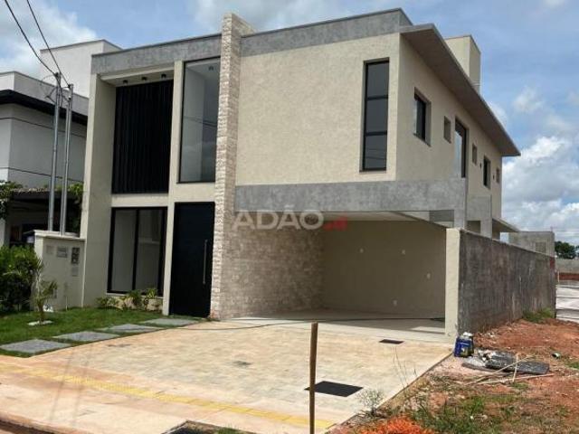 Sobrado Jardins Capri Casa em Condomínio com 4 Quarto s por R$ 1780000.00 no setor Jardins Capri IN