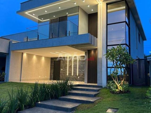 SOBRADO JARDINS CAPRI Casa em Condomínio com 3 Quarto s por R$ 1775000.00 no setor Jardins Capri T