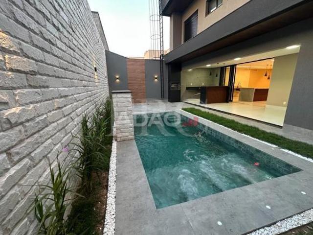 SOBRADO JARDINS SEVILHA Casa em Condomínio com 4 Quarto s por R$ 2400000.00 no setor Jardins Sevilh