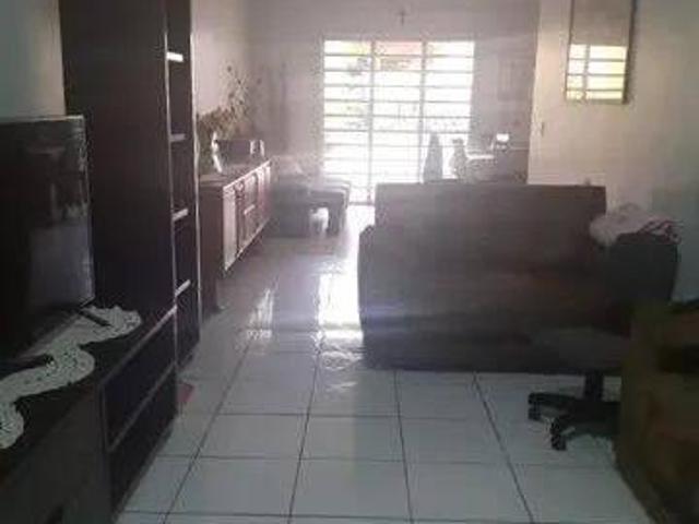 Sobrado Jd. Cipava/Bela Vista 03 dormitórios 1 suíte e amplo quintal