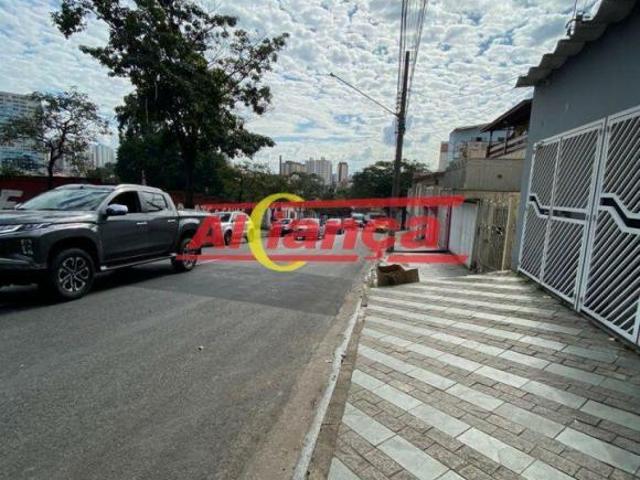 Sobrado Jd. Santa Clara, Guarulhos, perto Renato Maia, 3 quartos