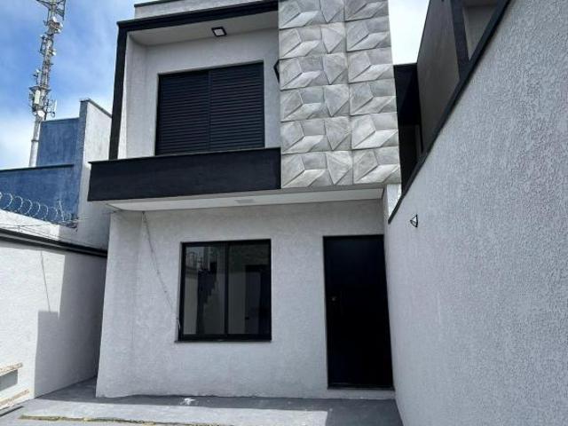Sobrado Jd Universo Mogi 3 dorm 1 suíte / 2 vgs R$ 670 mil Financia/FGTS