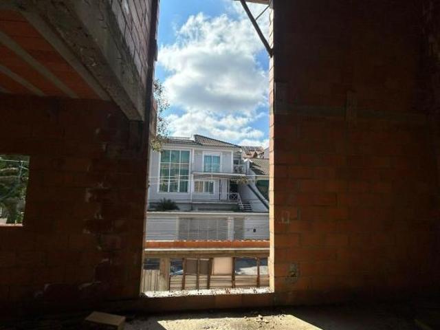 Sobrado Jd. Virginia Bianca construção 370 m² 3 suítes e 6 vagas com piscina