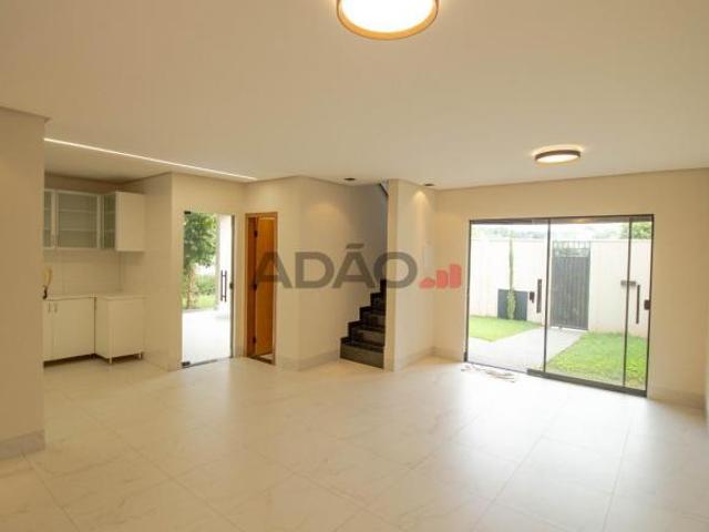 Sobrado Jd. Vitória Parque das Laranjeiras Sobrado com 3 Quarto s por R$ 830000.00 no setor Ja