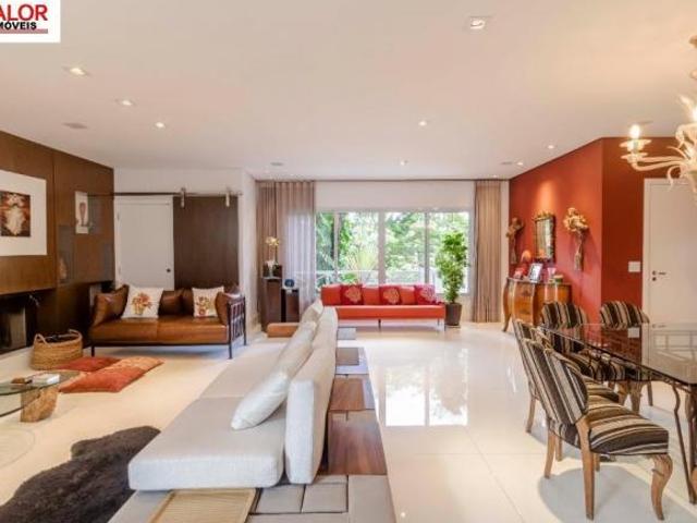 SOBRADO LUXO TUDO SEM SAIR DO CONDOMINIO SOBRADO em condomínio luxuoso, espaços de casa de rua