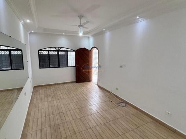 Sobrado Lado Praia 2 dorms, 2 vagas 550 mil