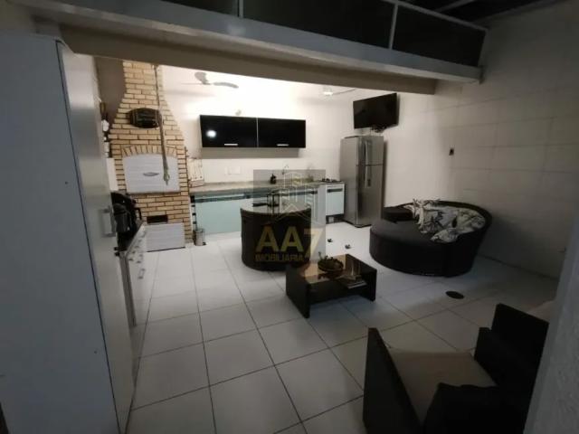 Sobrado lindo! 197m², 3 suítes, 2 sacadas, área gourmet, 4 vagas, edícula