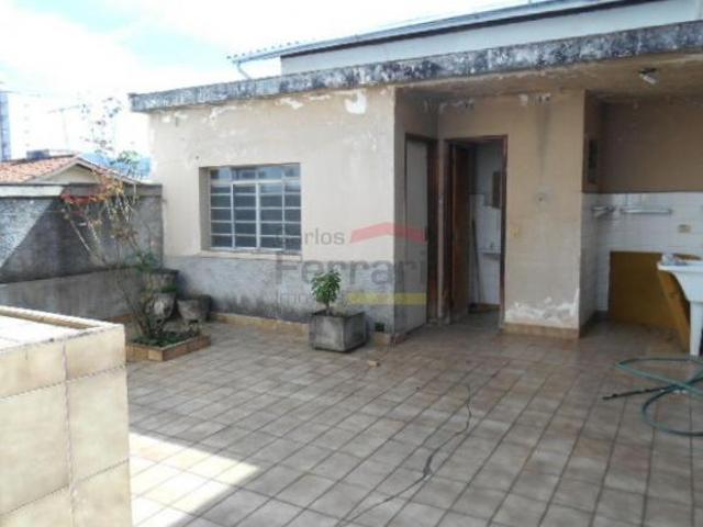 Sobrado local Nobre com 3 dormitórios, 2vagas com 154 m²