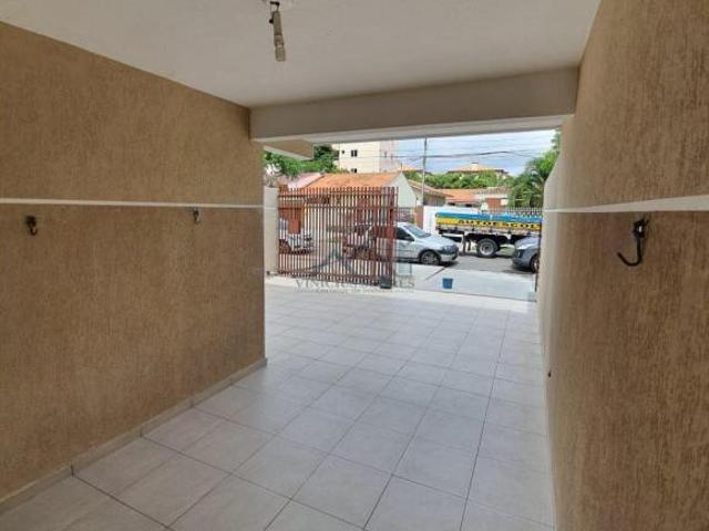 Sobrado localizado no Bairro Cidade Jardim em São José dos Pinhais