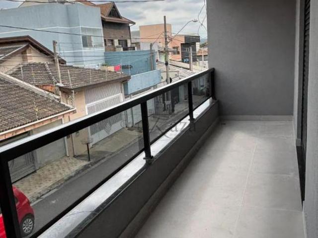 Sobrado Loteamento Villa Branca Jacareí 3 Dormitórios uma suíte 174 m²
