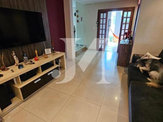 Sobrado Padrão de 300m², 4 Dormitórios e 3 Vagas no Vila Formosa