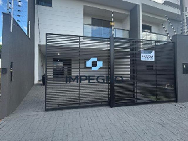 Sobrado para alugar com 4 Quartos em Zona 07, Maringá PR