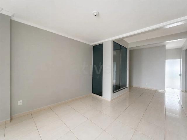 Sobrado para alugar com 1 Suíte + 2 Quartos em Jardim Gisela, Toledo PR