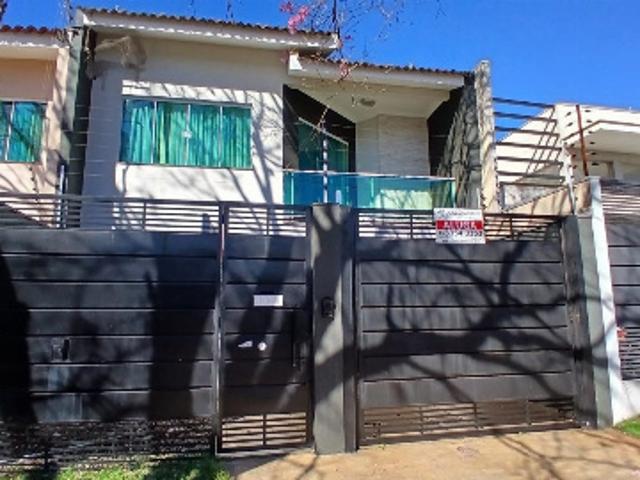 Sobrado para alugar com 1 Suíte + 2 Quartos em Jardim Itália, Maringá PR