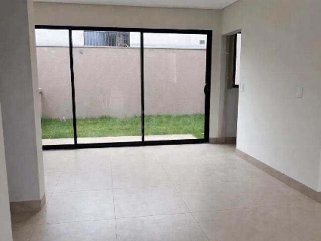 Sobrado para alugar com 1 Suíte + 2 Quartos em Jardim Porto Alegre, Toledo PR