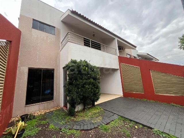 Sobrado para alugar com 1 Suíte + 2 Quartos em Jardim Pancera, Toledo PR