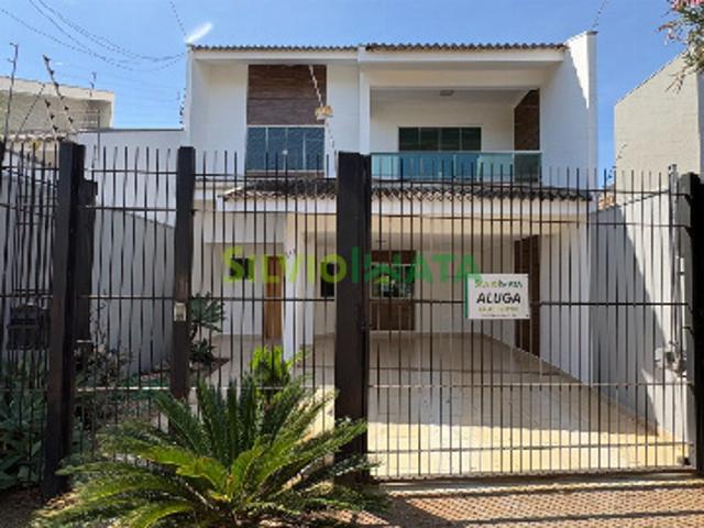 Sobrado para alugar com 1 Suíte + 2 Quartos em Jardim Universo, Maringá PR