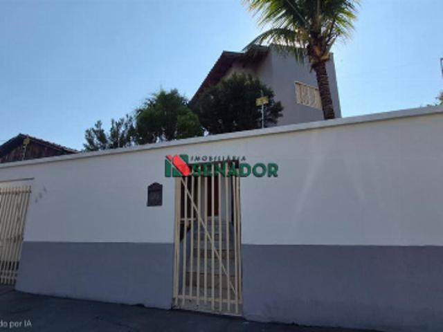 Sobrado para alugar com 1 Suíte + 2 Quartos em Maringá, Londrina PR