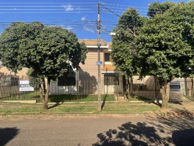 Sobrado para alugar com 1 Suíte + 2 Quartos em Parque da Gávea, Maringá PR