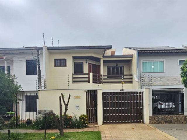 Sobrado para alugar com 1 Suíte + 3 Quartos em Jardim Iguaçu, Maringá PR
