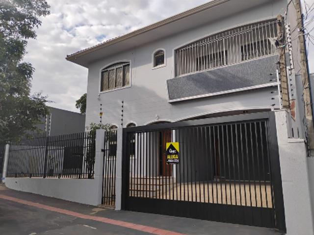 Sobrado para alugar com 1 Suíte + 4 Quartos em Zona 05, Maringá PR