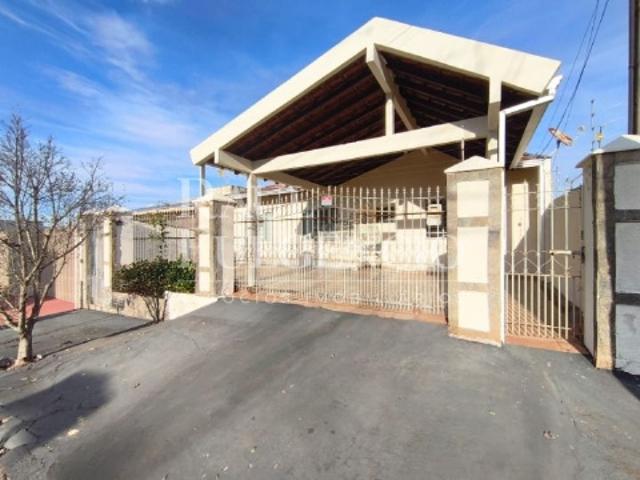 Sobrado para alugar com 1 Suíte + 4 Quartos em Jardim Alvorada, Londrina PR