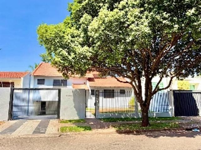Sobrado para alugar com 2 Suítes + 2 Quartos em Zona 05, Maringá PR