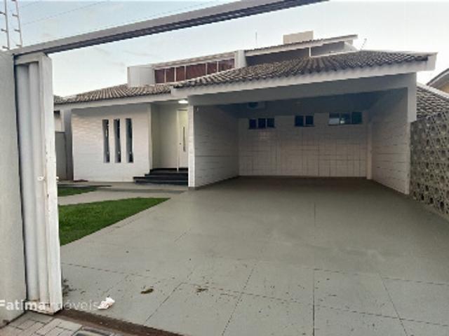 Sobrado para alugar com 2 Suítes + 3 Quartos em Zona 04, Maringá PR