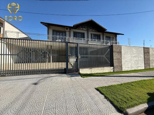 Sobrado para alugar com 2 Suítes + 3 Quartos em Zona 05, Maringá PR