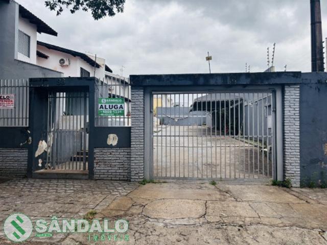 Sobrado para alugar com 3 Quartos em Vila Marumby, Maringá PR