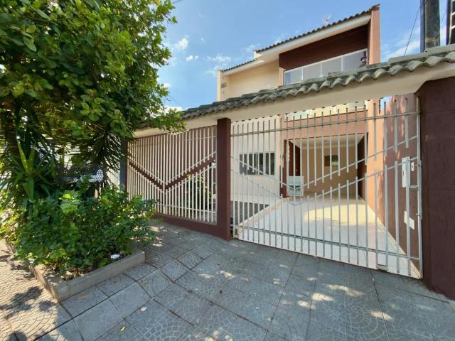 Sobrado para alugar em Maringá, Jardim Santa Helena, com 3 quartos, com 100 m²