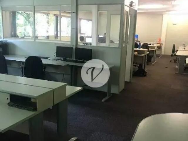 Sobrado Comercial para Alugar em Jardim, Santo André 600m² Úteis com Piscina
