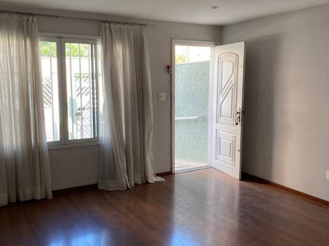 Sobrado para Aluguel com 3 quartos por R$ 4.500