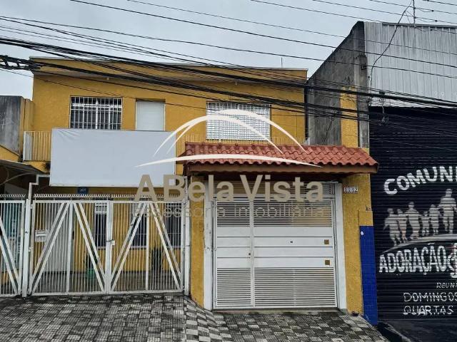 Sobrado para Aluguel com 3 quartos, 105 m² por R$ 3.300