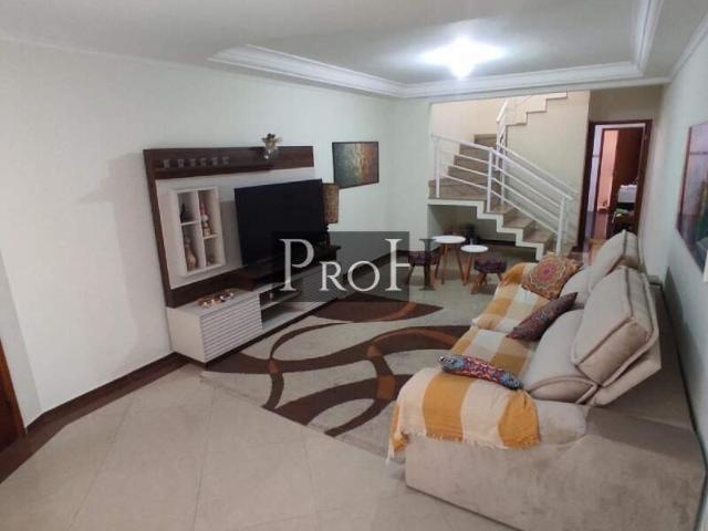 Sobrado para Aluguel com 3 quartos, 128 m² por R$ 4.900