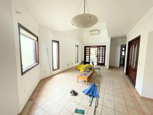 Sobrado para Aluguel com 3 quartos, 278 m² por R$ 14.000