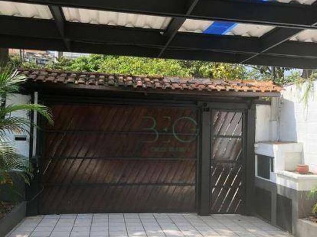 Sobrado para Aluguel com 3 quartos, 450 m² por R$ 5.741