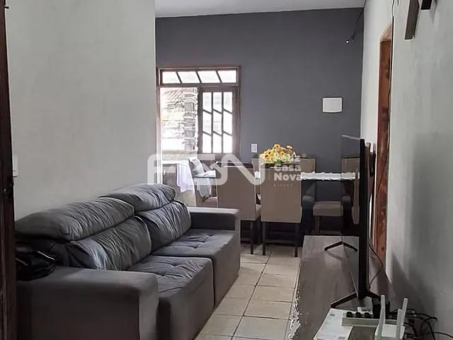 Sobrado para Aluguel com 2 quartos, 240 m² por R$ 1.500