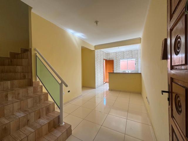 Sobrado para Aluguel com 2 quartos, 52 m² por R$ 2.200